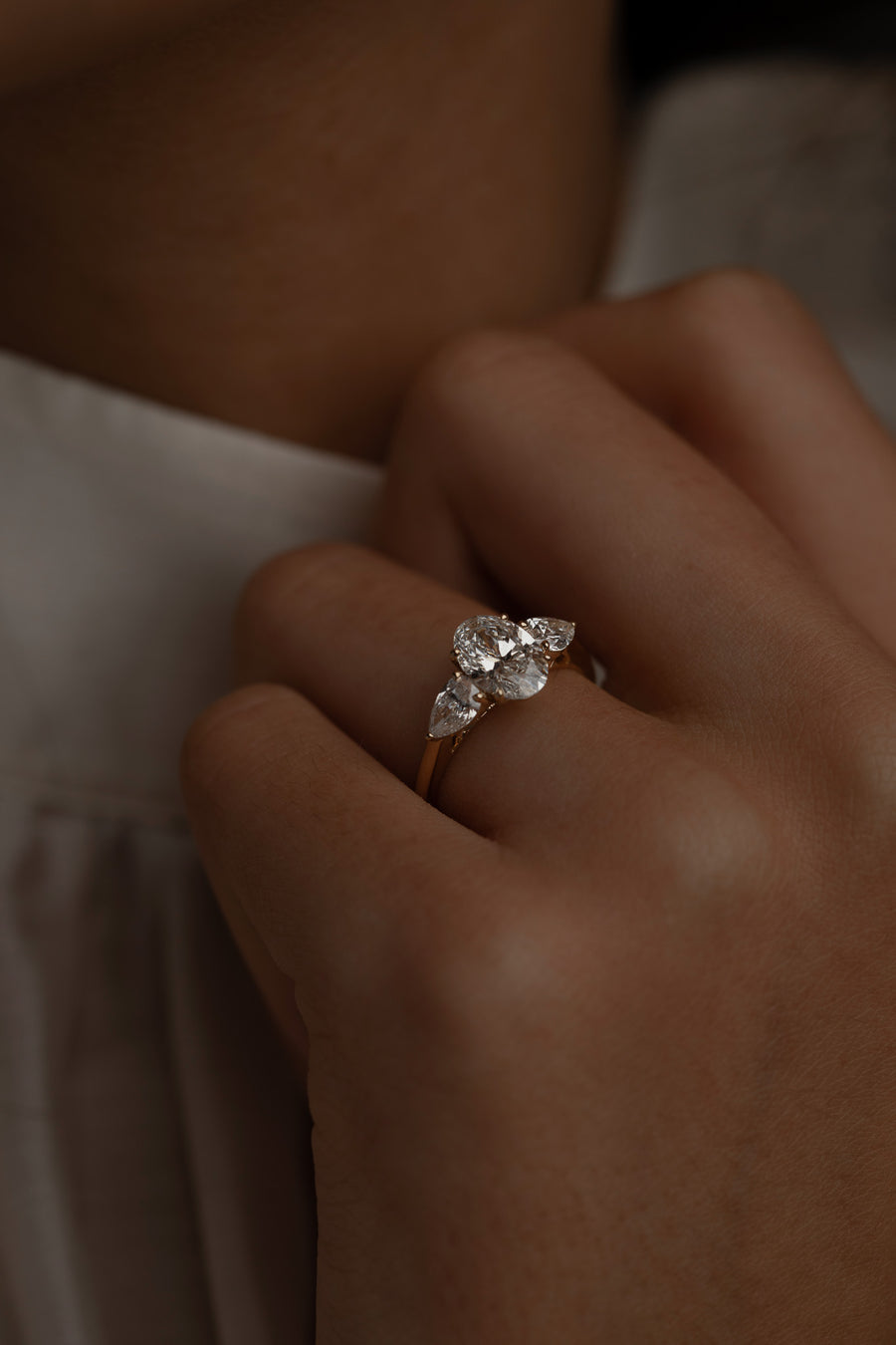 The Oval Trilogy – Karaat